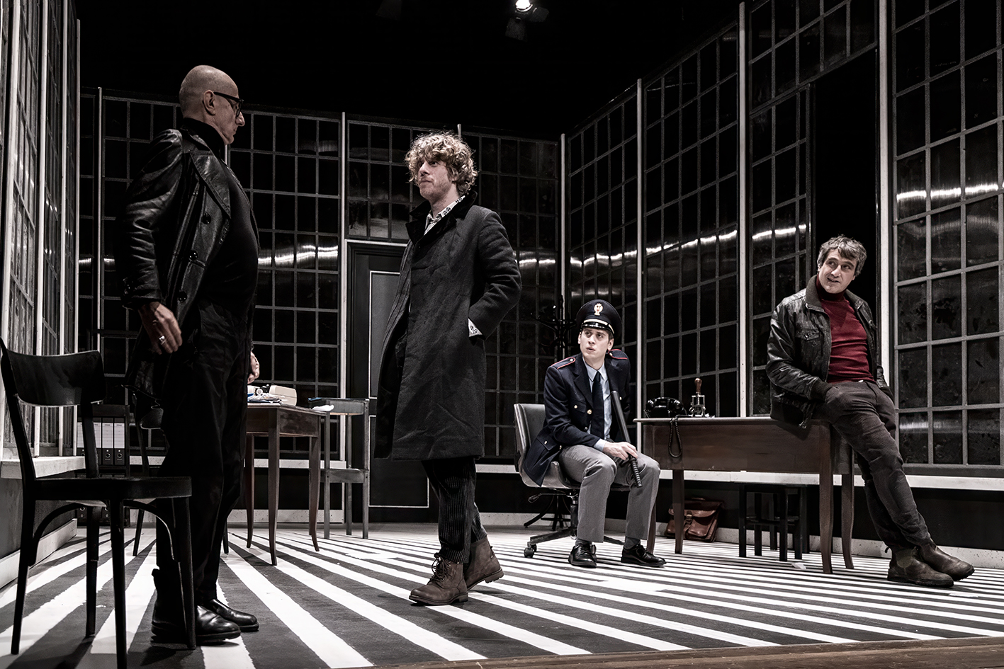 Al Teatro Pergolesi “Morte accidentale di un anarchico”, di Dario Fo e Franca Rame con Lodo ...